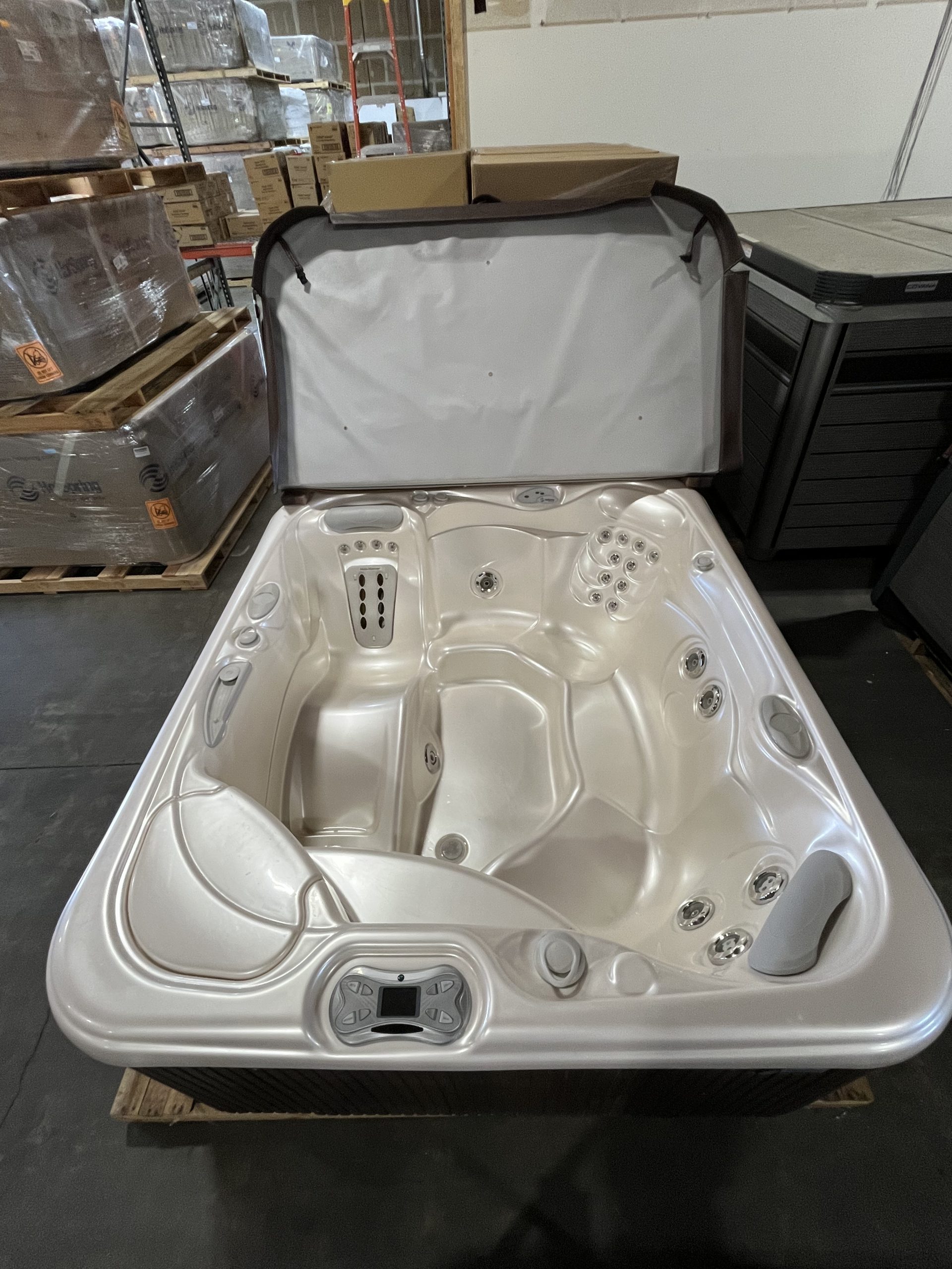 Clearance Spas - The Hot Tub Store